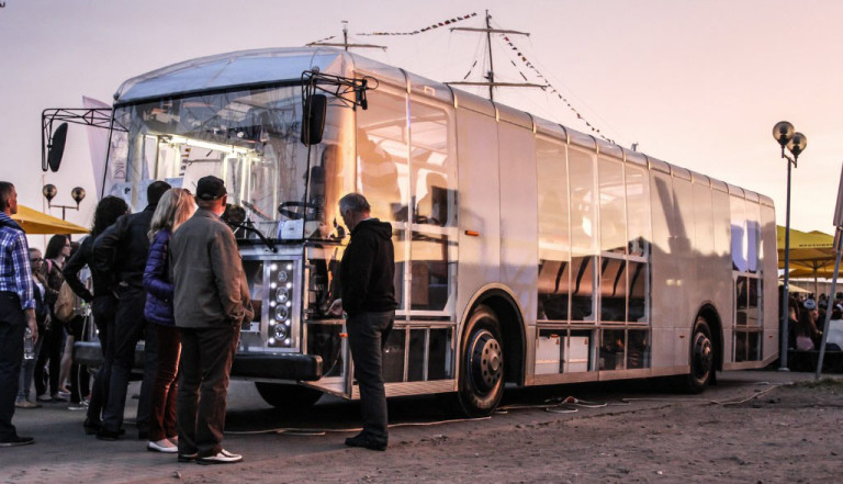 Dancer Bus: Elektrisch & transparent in die Zukunft
